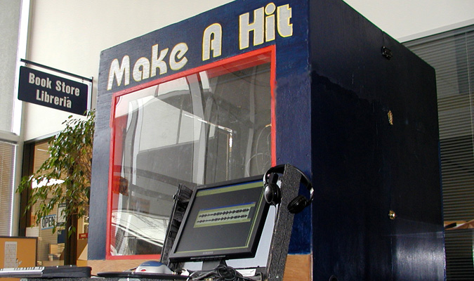 TjohnE | College Make A Hit CD Booth - TjohnE | College